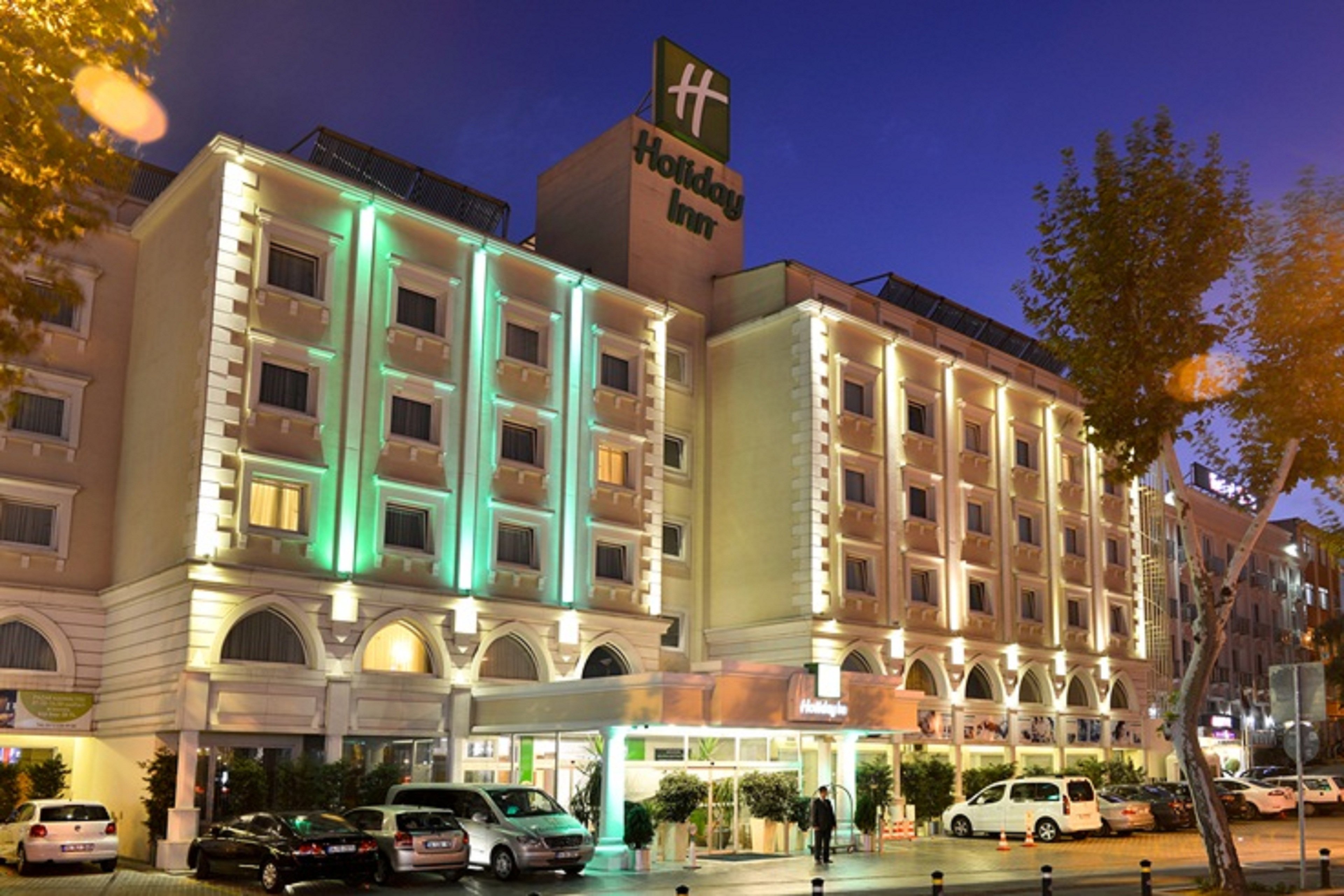 Book Hotels near Holiday Inn Express Istanbul - Atakoy Metro, an IHG ...