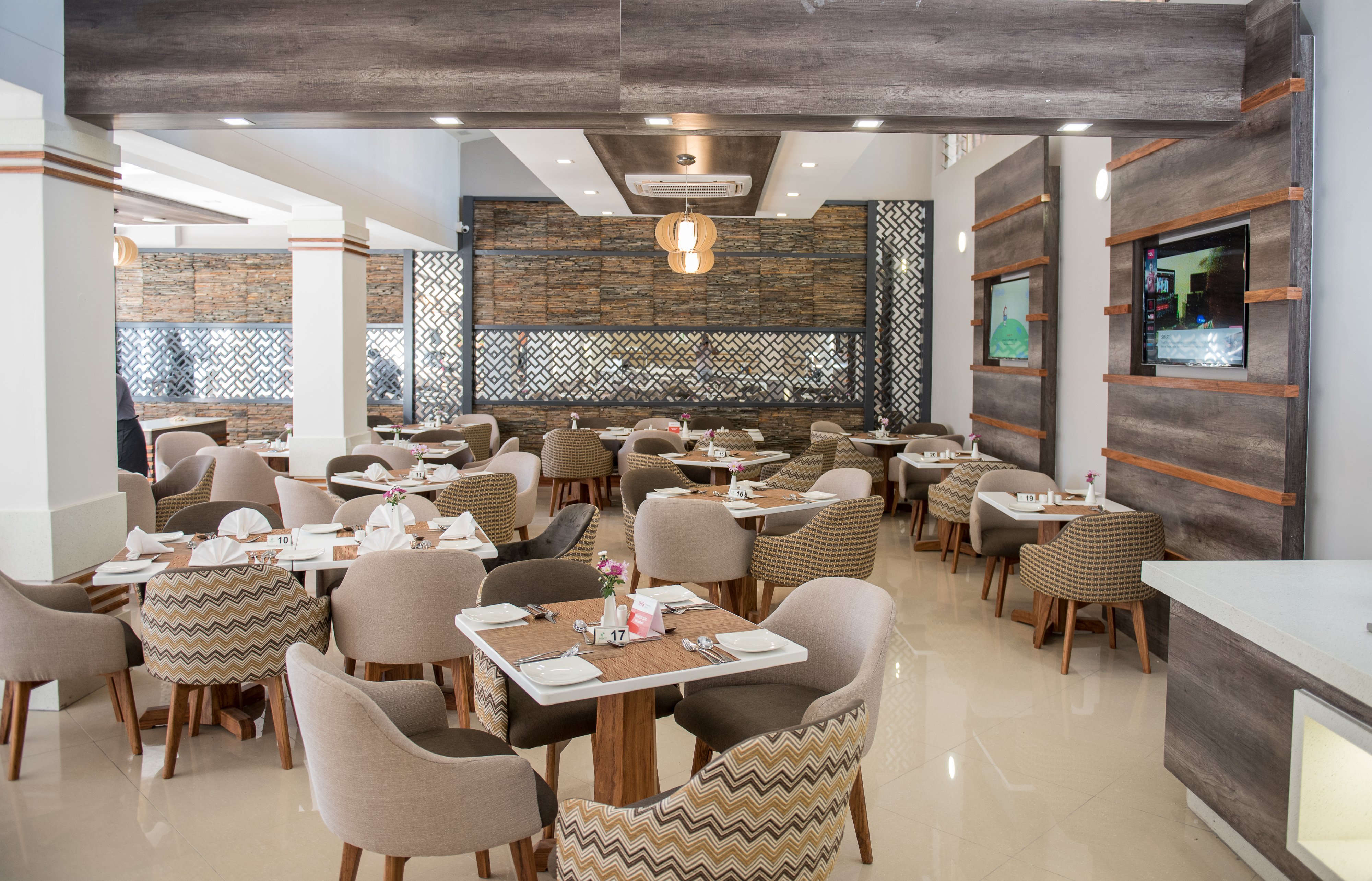 Best Hotels & Resorts in Mutare BOOK @ ₹1